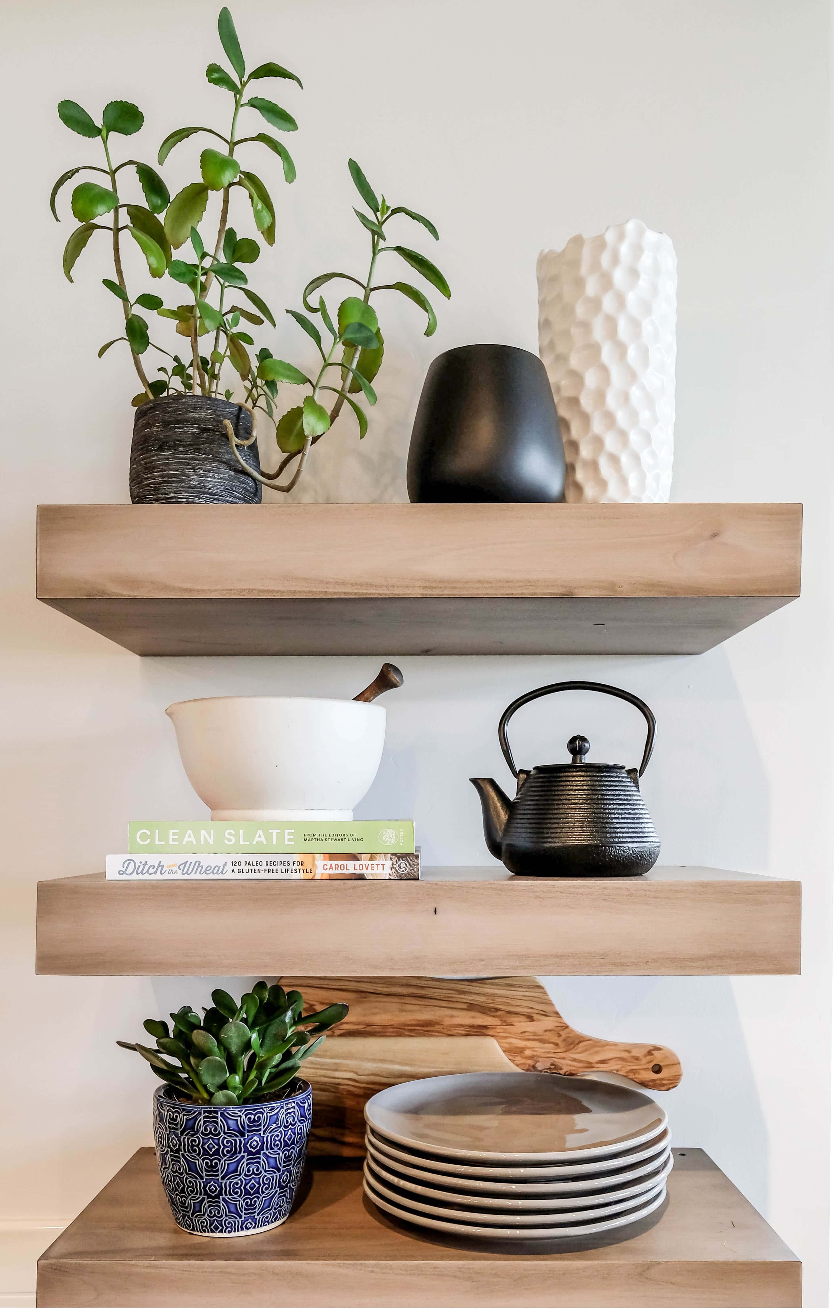 5 Insider Tips That Will Have You Shelf Styling Like A Pro!